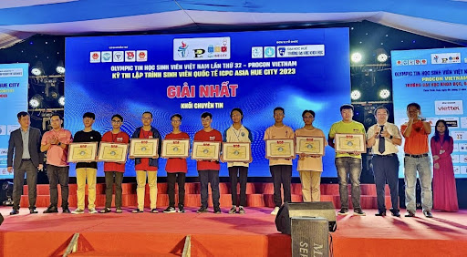 UIT's talented student team is ready to conquer the ICPC Asia Pacific ...